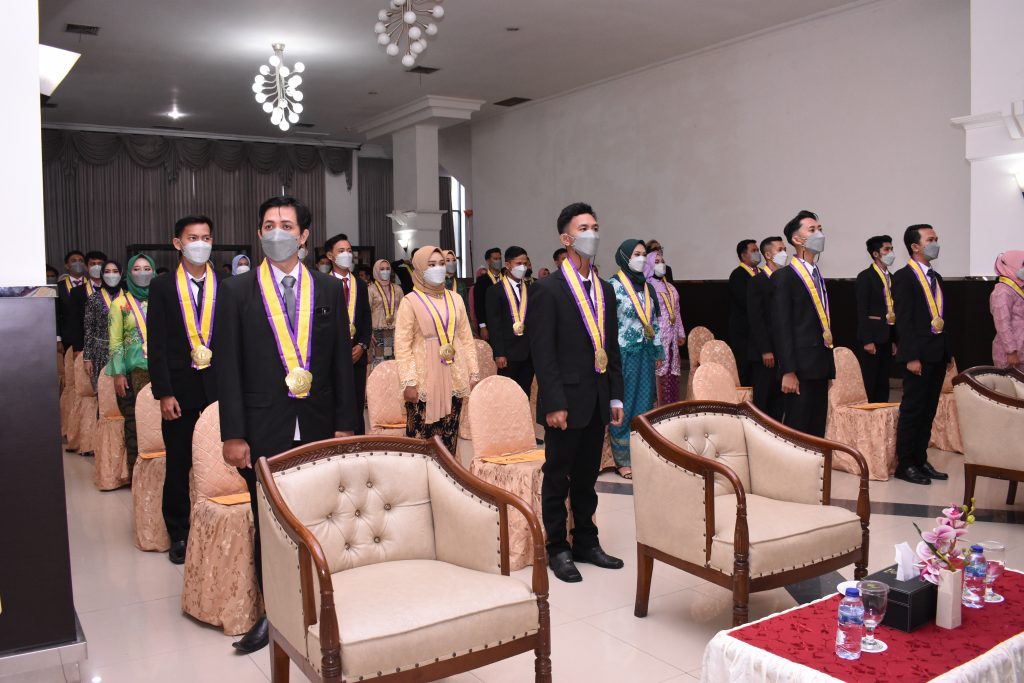 Yudisium Ke-22 Fakultas Ekonomi Universitas Sjakhyakirti Tahun Akademik ...