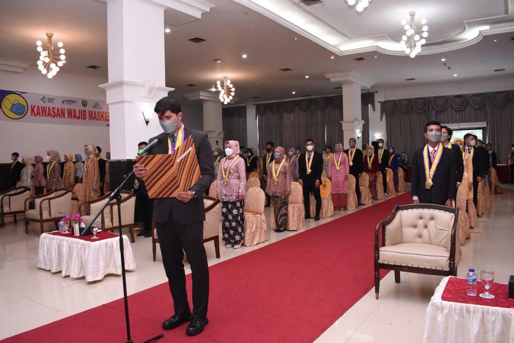 Yudisium Ke-22 Fakultas Ekonomi Universitas Sjakhyakirti Tahun Akademik ...